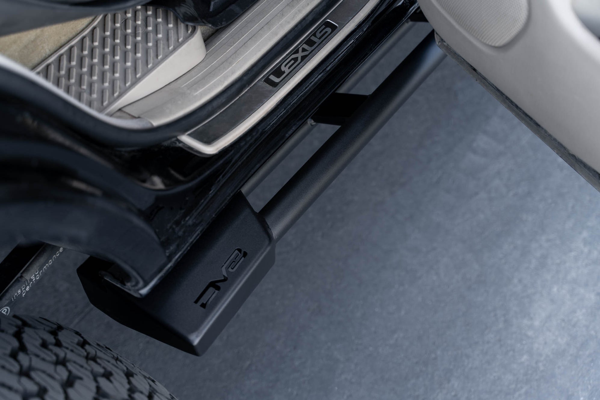 Lexus GX 470 Rock Sliders | FS-15 Series | DV8 Offroad