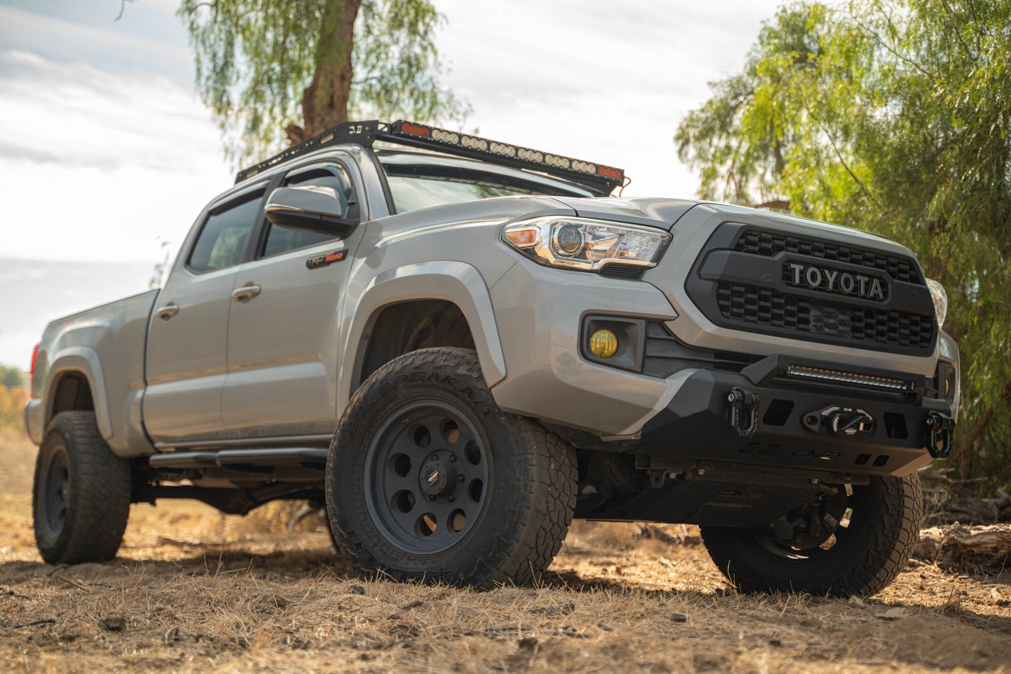 3rd Gen Tacoma Center Mount Front Bumper | DV8 Offroad