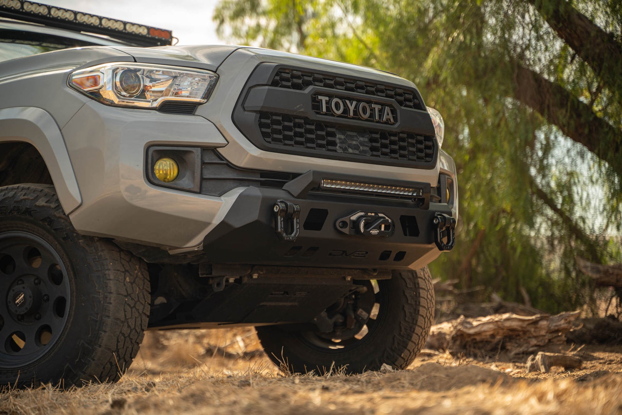 3rd Gen Tacoma Center Mount Front Bumper | DV8 Offroad