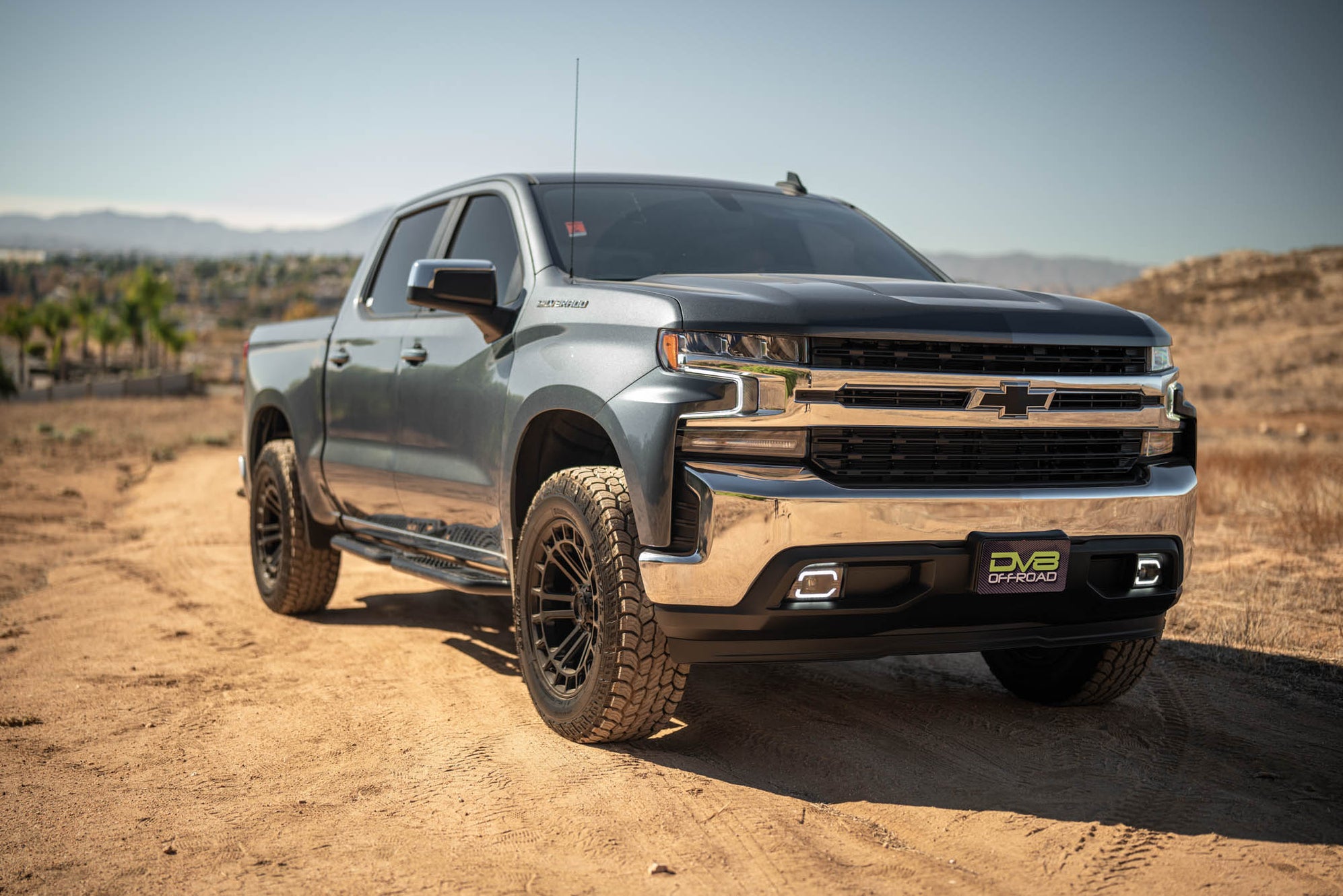 2019-2025 Sierra 1500 & Silverado 1500 OE Plus Side Steps | Crew Cab
