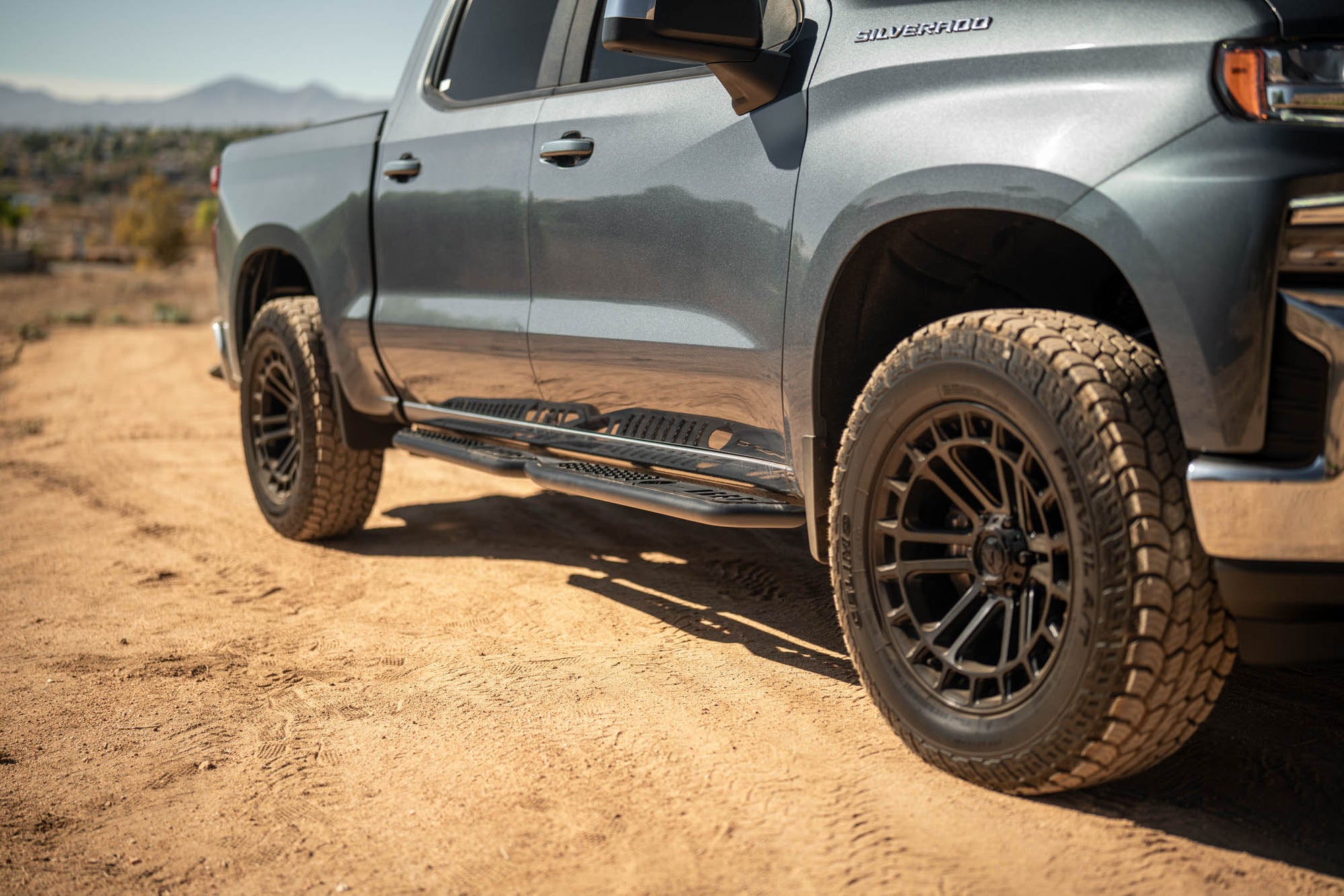 2019-2025 Sierra 1500 & Silverado 1500 OE Plus Side Steps | Crew Cab
