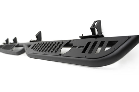 Jeep Gladiator Side Steps | OE Plus Series