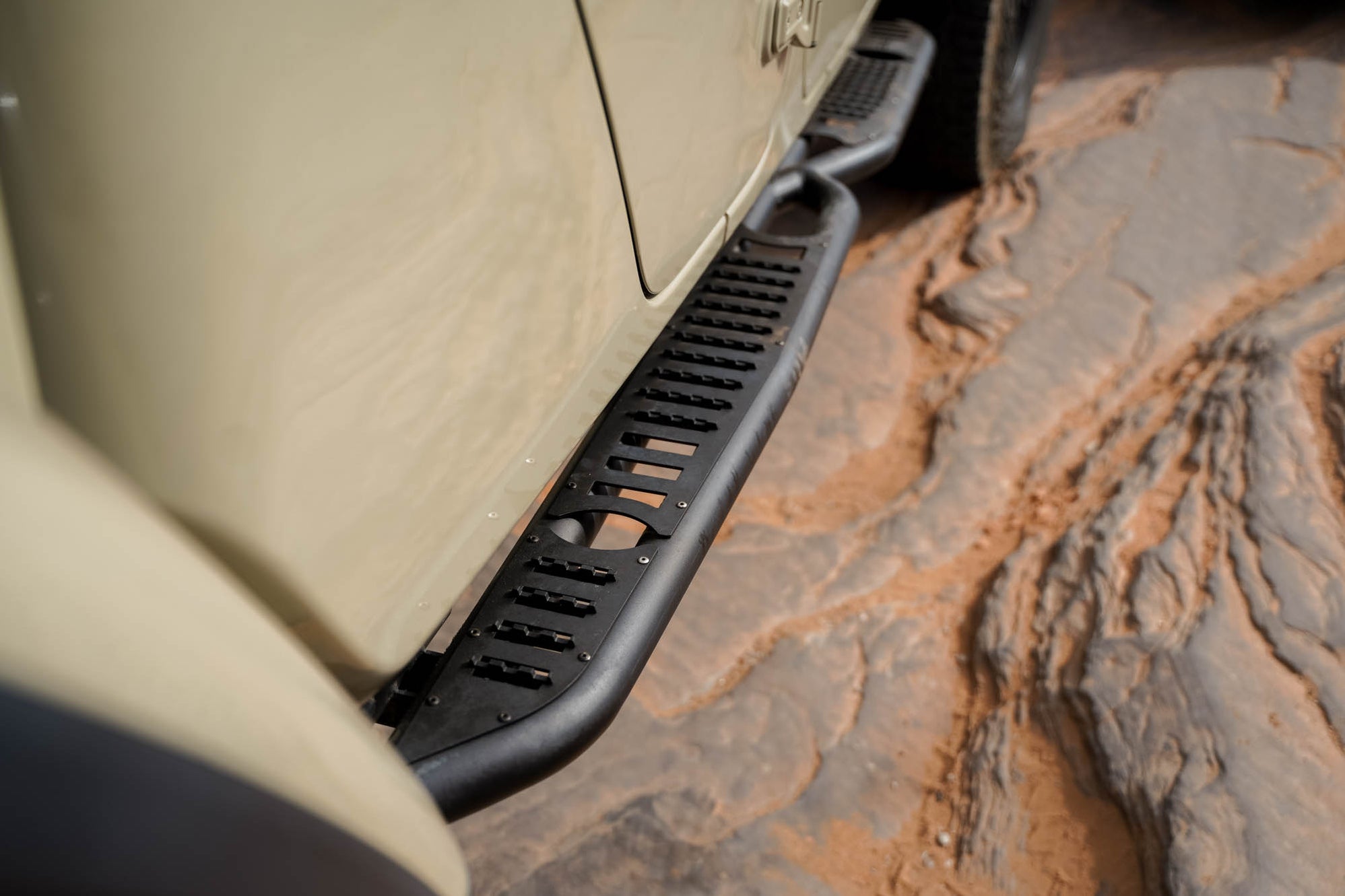 Jeep Gladiator Rock Sliders & Steps