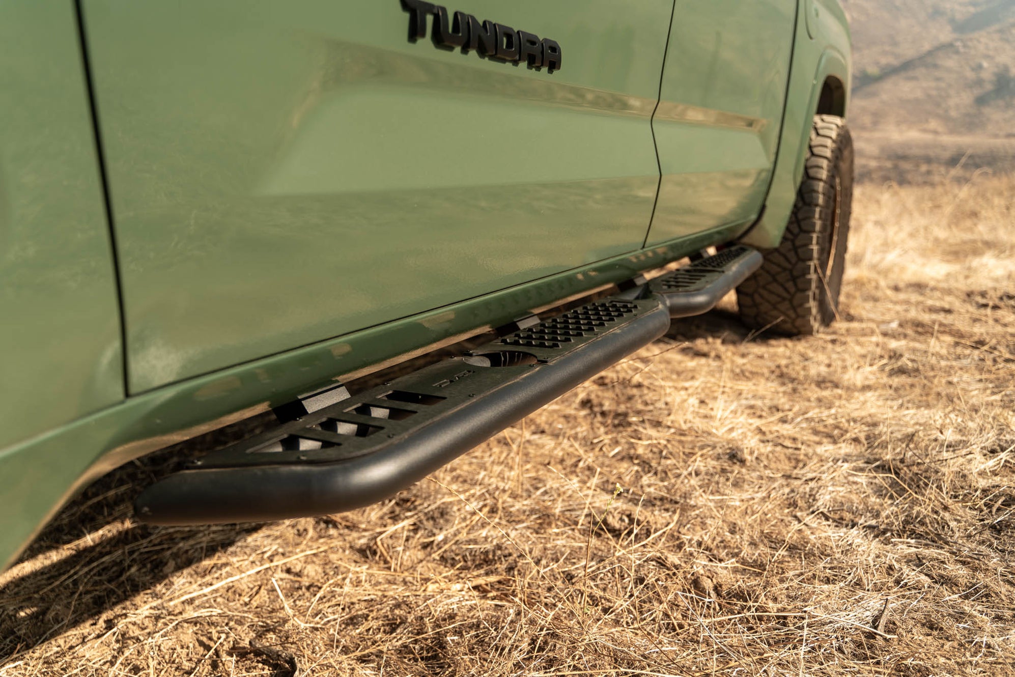 3rd Gen Toyota Tundra Crew Max OE Plus Side Steps | DV8 Offroad