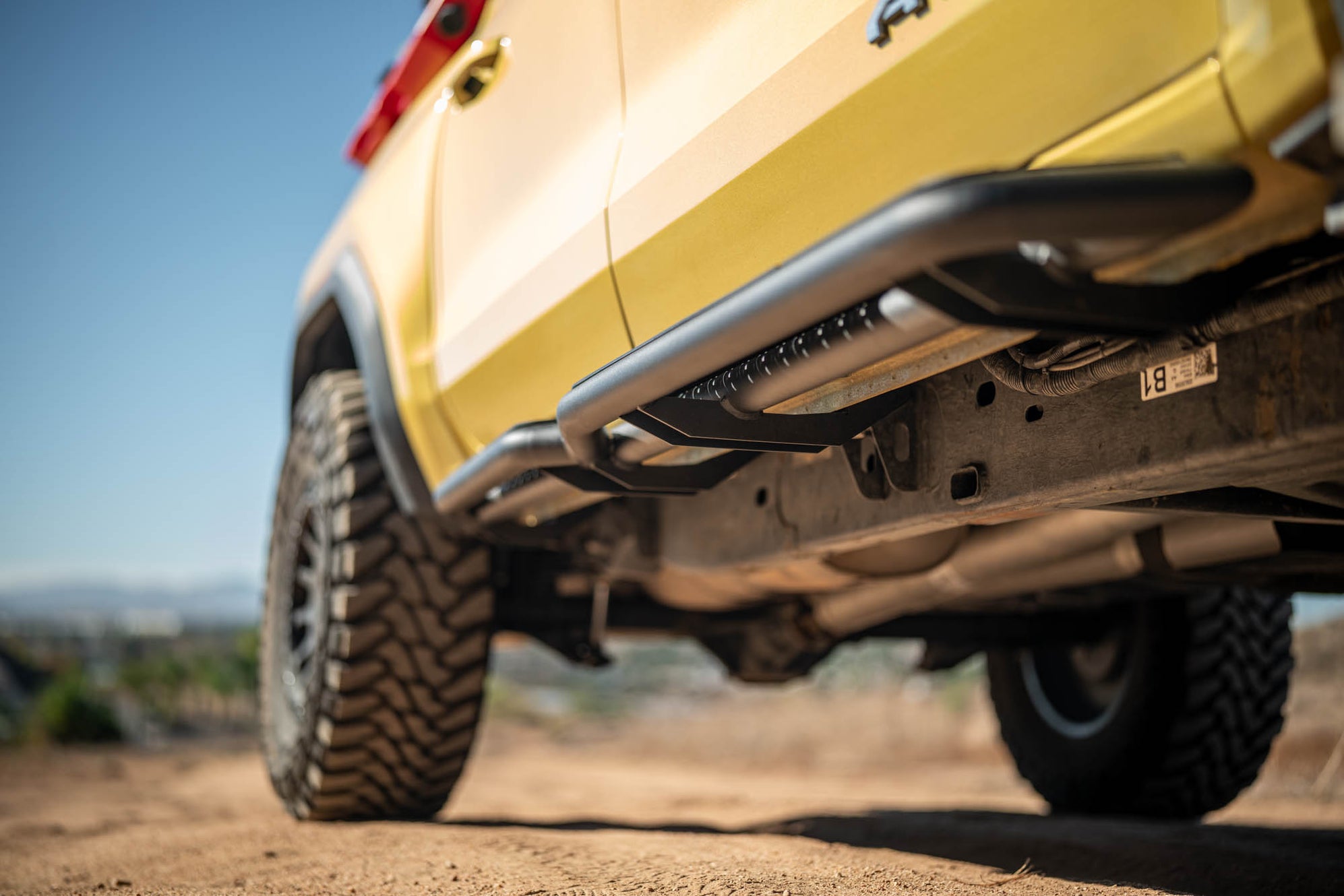 2023-2025 GMC Canyon & Chevy Colorado OE Plus Side Steps | DV8 Offroad