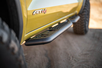 2023-2025 GMC Canyon & Chevy Colorado OE Plus Side Steps | DV8 Offroad