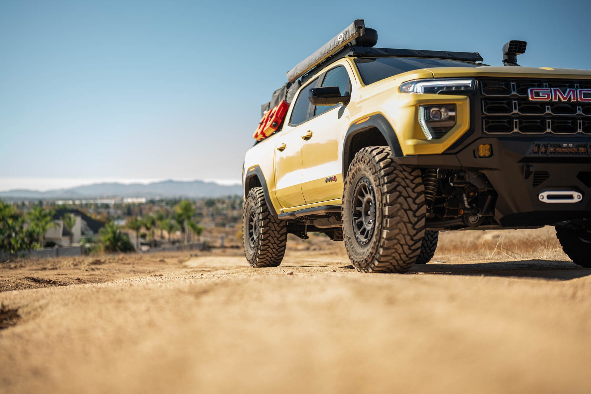 2023-2025 GMC Canyon & Chevy Colorado OE Plus Side Steps | DV8 Offroad