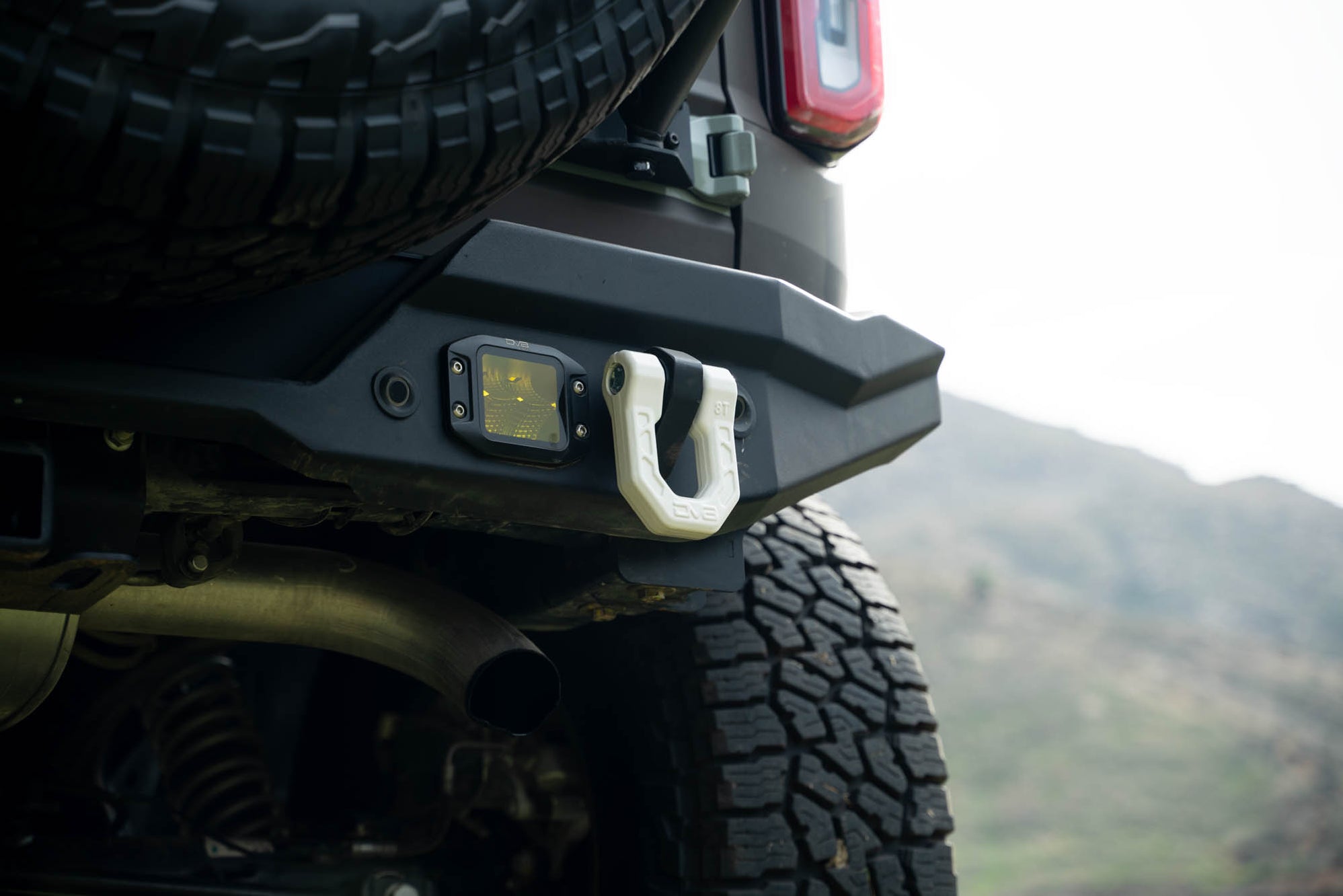 Off-Road Vehicle Recovery Gear