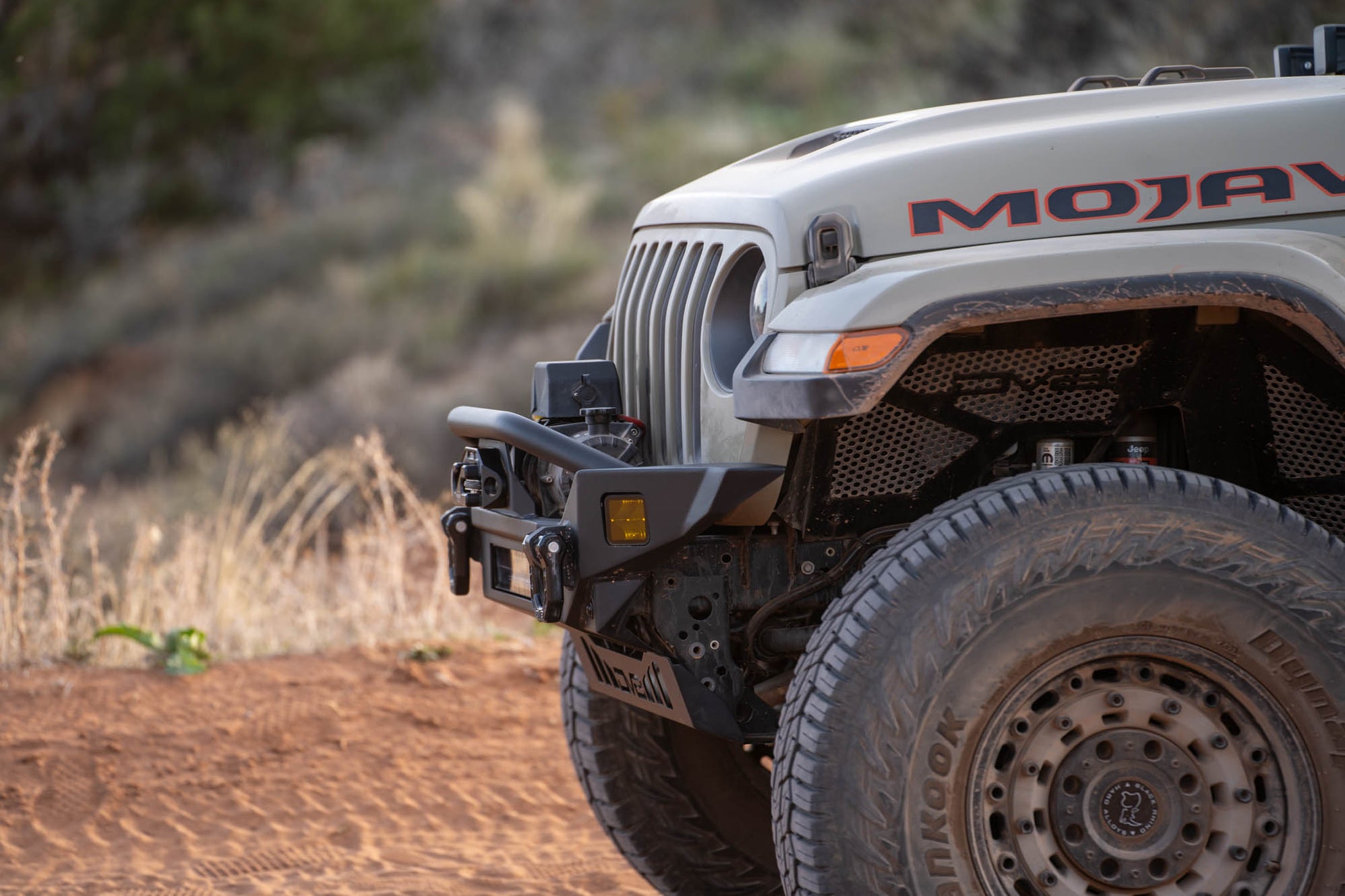 Gladiator JT & Wrangler JK/JL Mid-Width Winch Front Bumper | FS-7