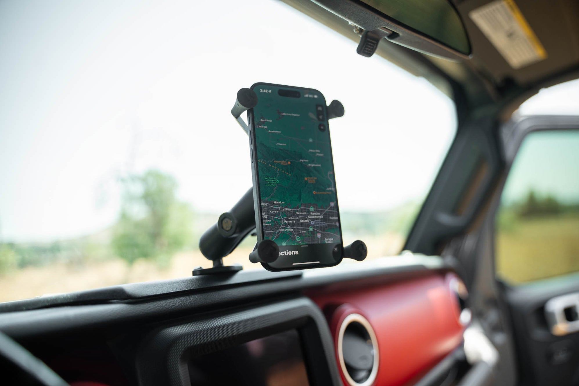 Wrangler JL & Gladiator JT Device Dash Mount | DV8 Offroad