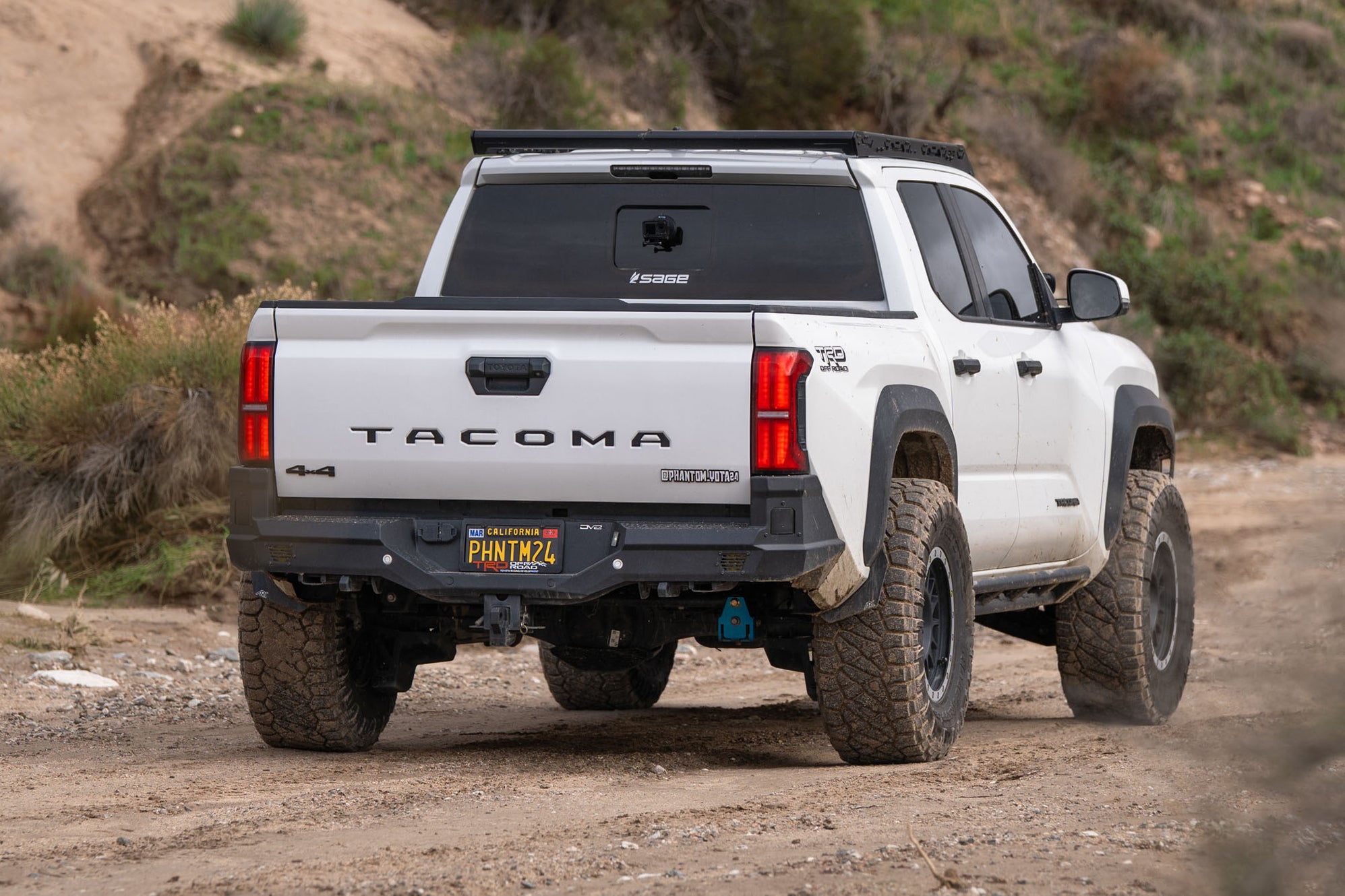 4th Gen Toyota Tacoma Rock Sliders | Double Cab | DV8 Offroad