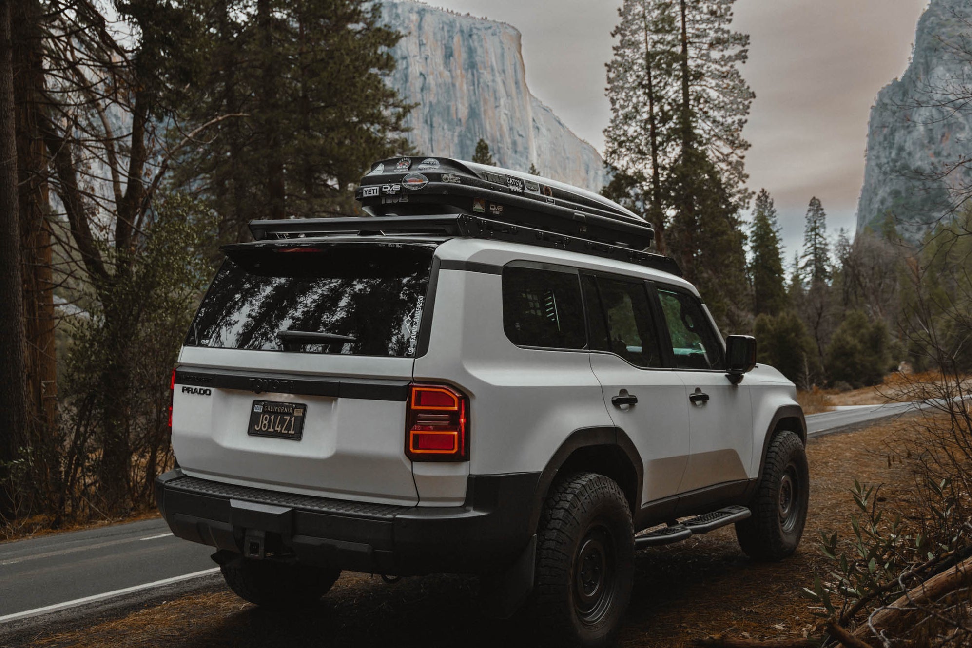 2024+ Lexus GX 550 and Toyota Land Cruiser Roof Rack | DV8 Offroad
