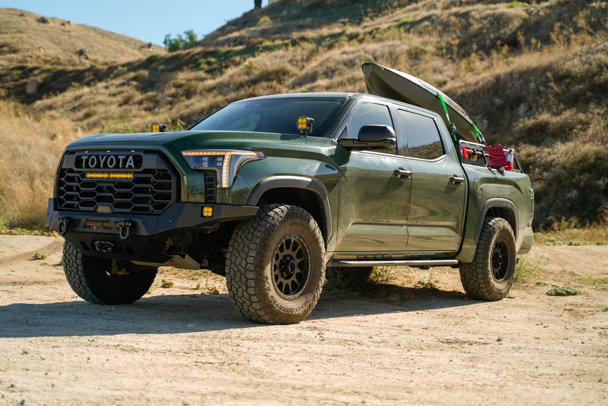 2014-2021 2nd Gen Toyota Tundra Chase Racks | DV8 Offroad