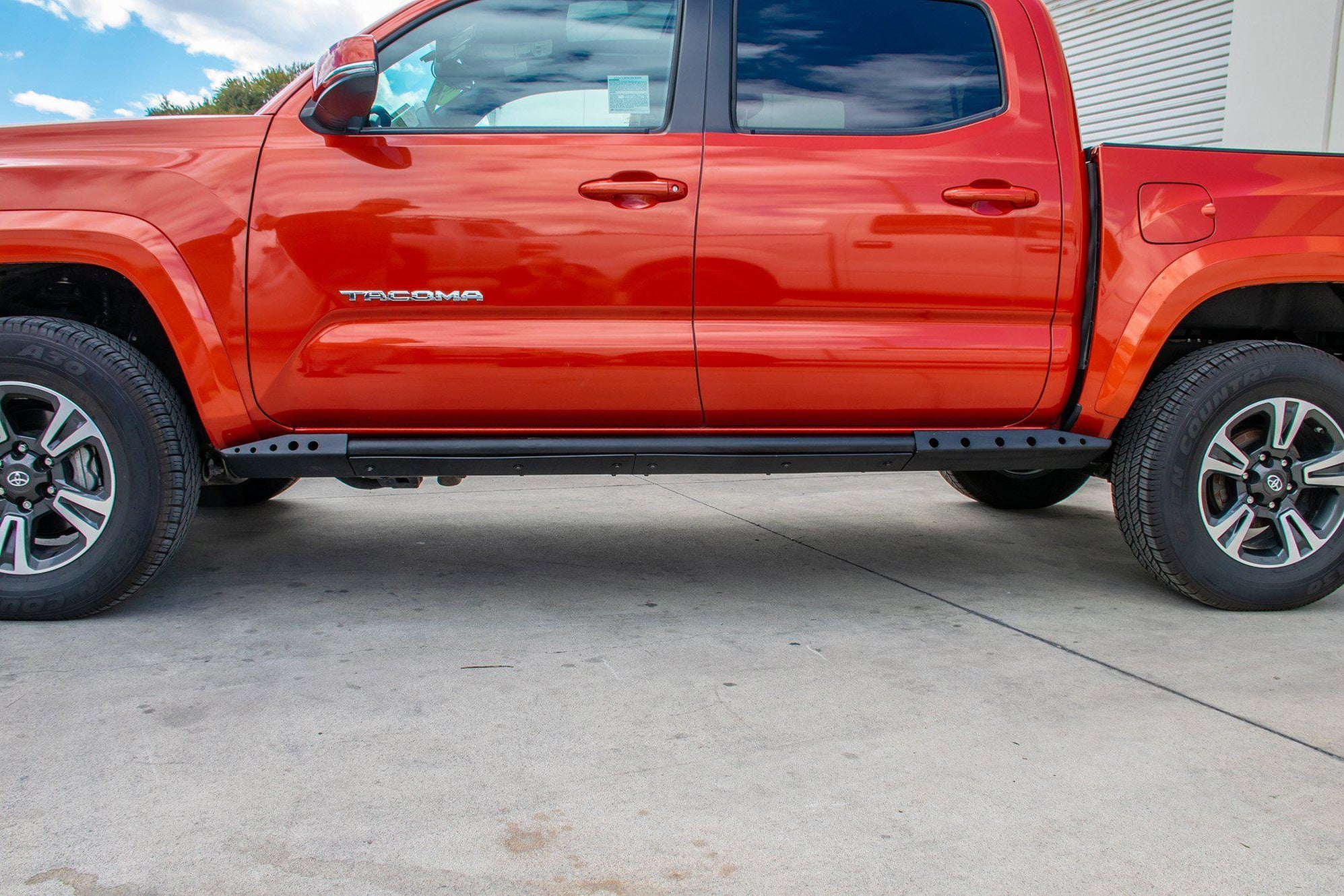 2016-2022 Toyota Tacoma Boatside Rock Sliders | DV8 Offroad
