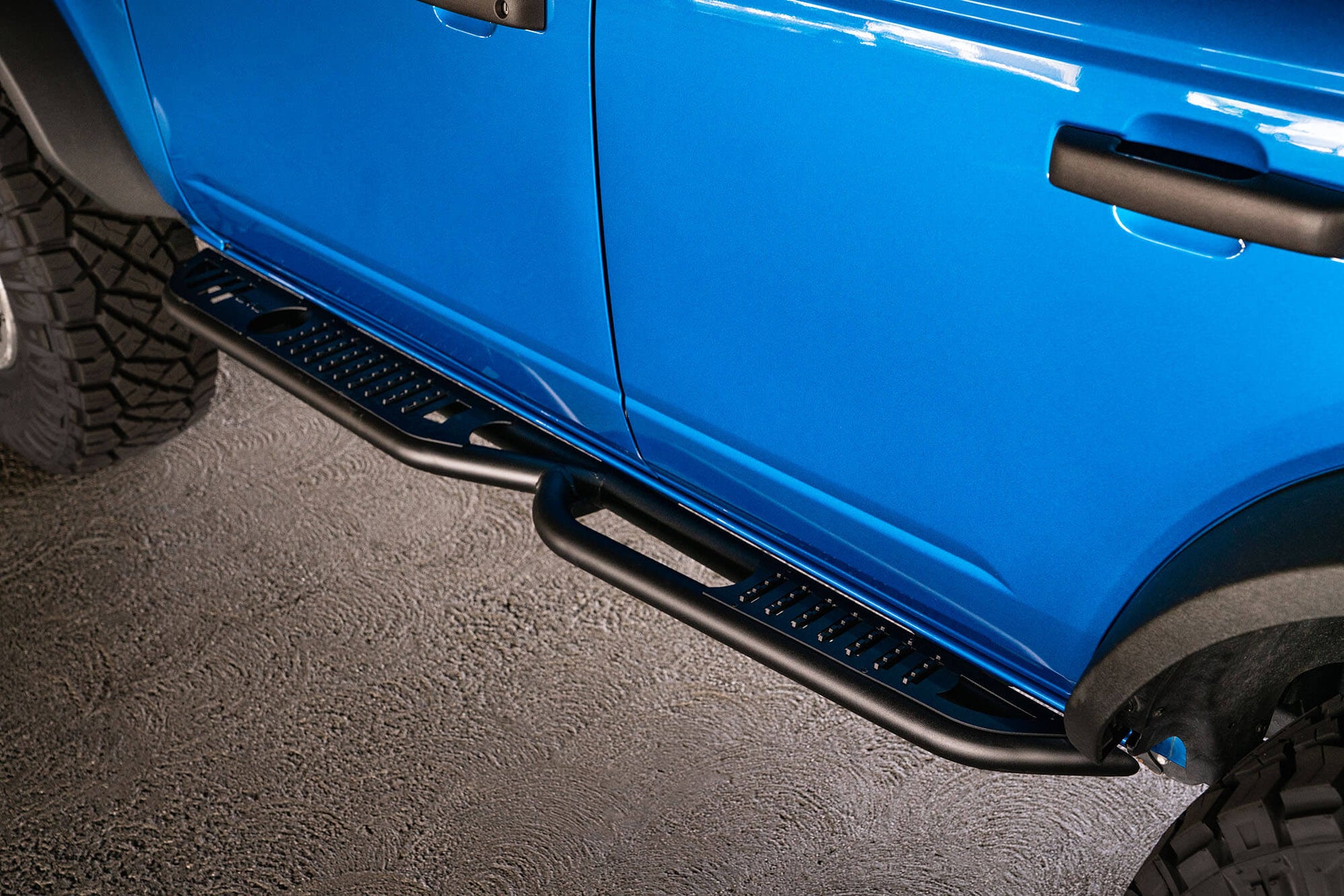 6th Gen Ford Bronco Side Steps | DV8 Offroad