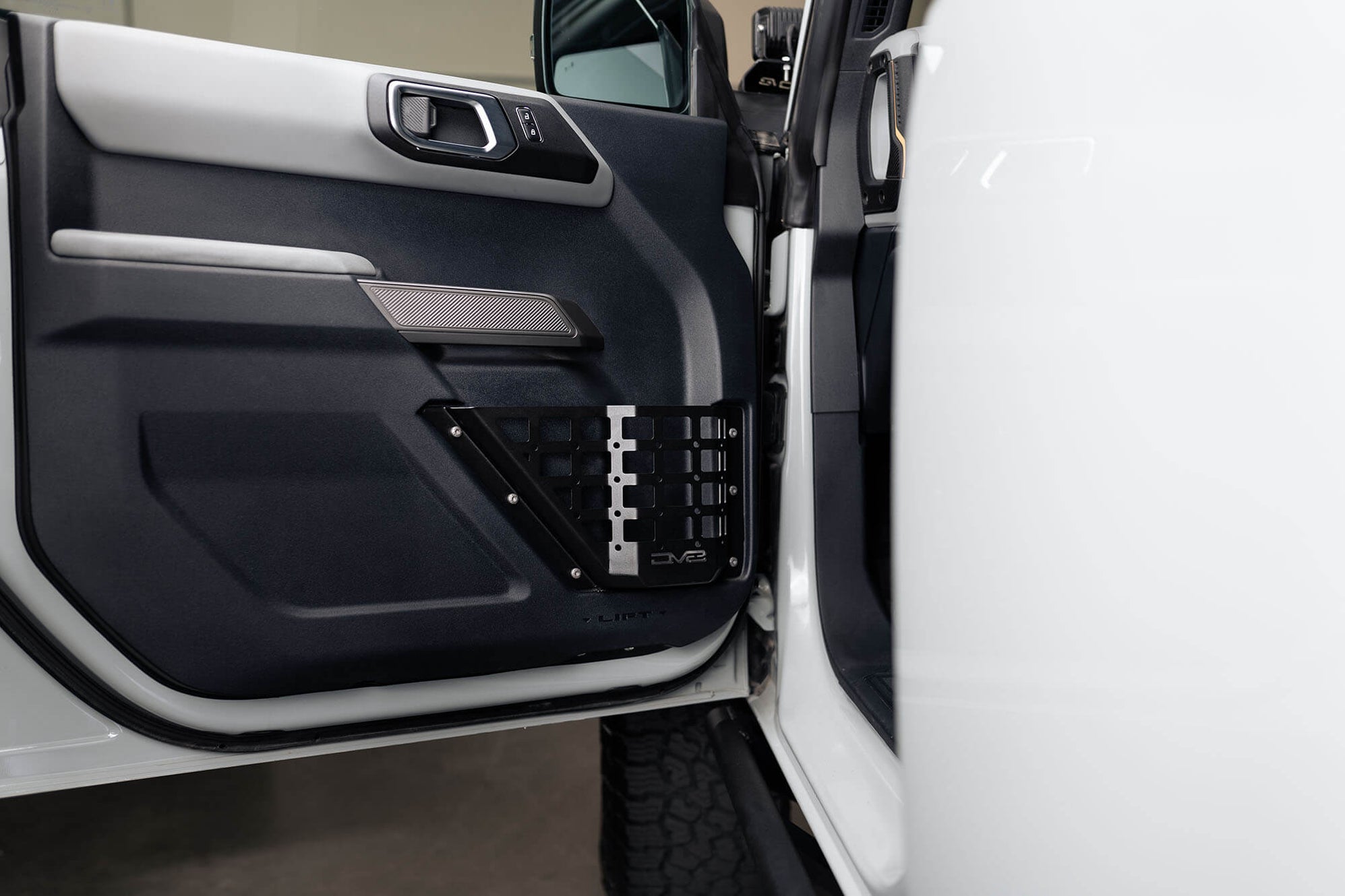6th Gen Bronco Front Door Molle Panel Pockets | DV8 Offroad