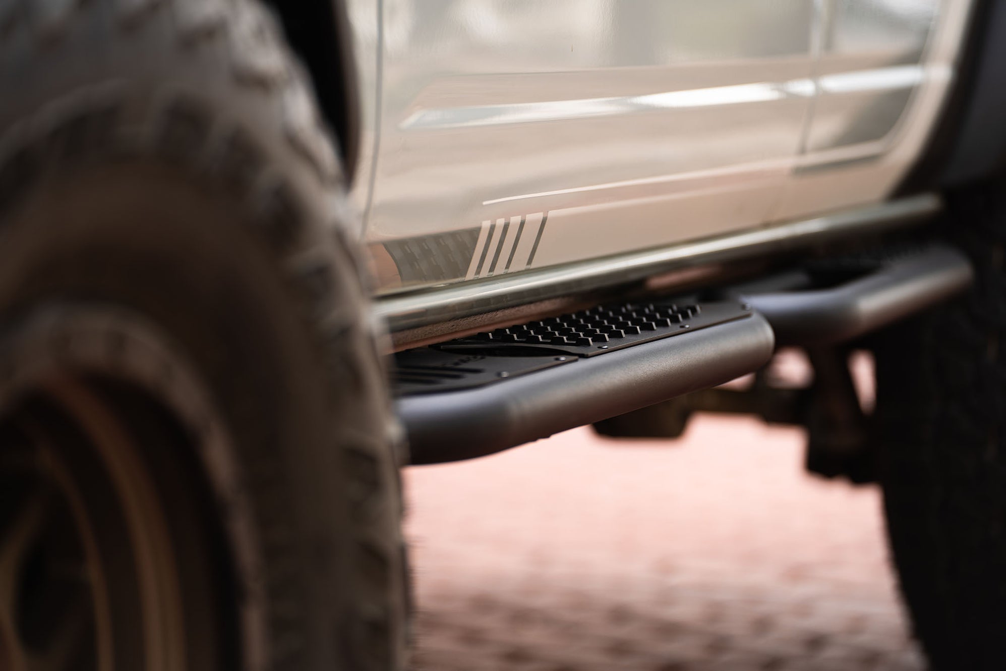 6th Gen Ford Bronco Side Steps | DV8 Offroad