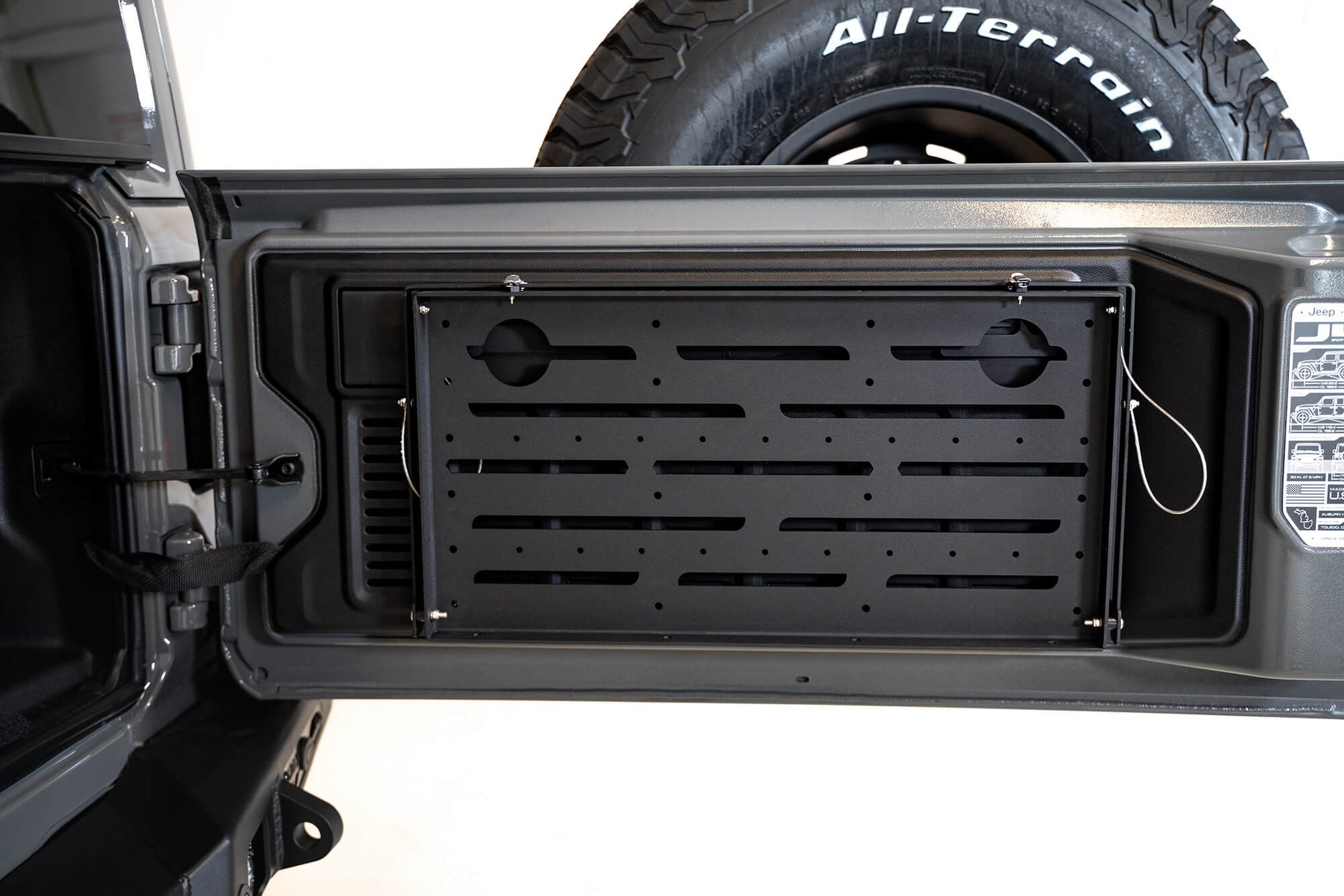 Jeep Wrangler JL Folding Trail Table | DV8 Offroad