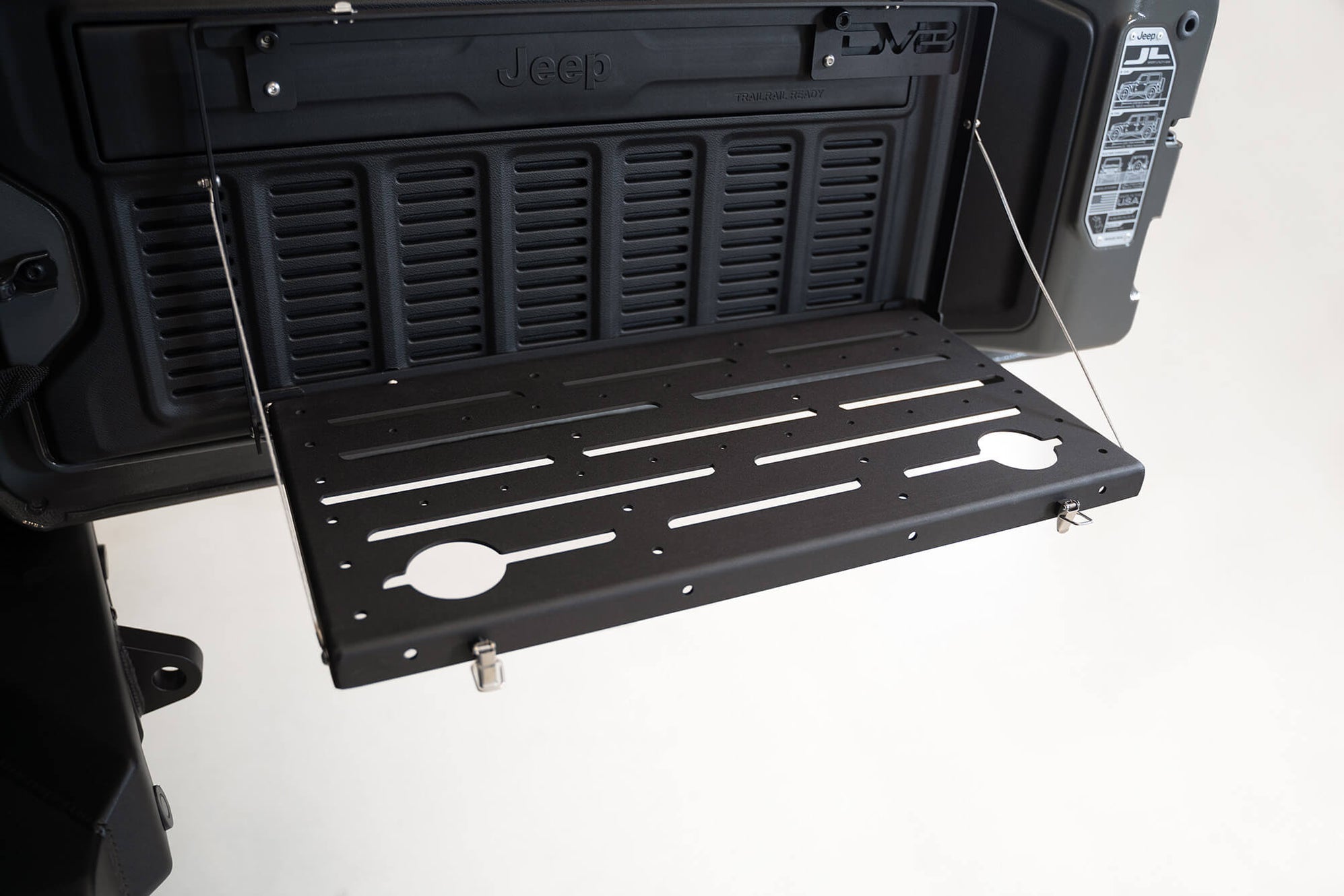 Jeep Wrangler JL Folding Trail Table | DV8 Offroad