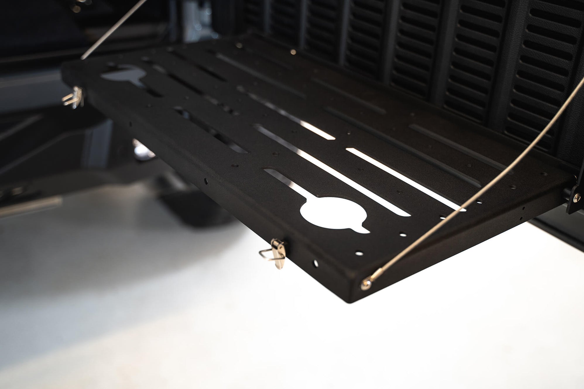 Jeep Wrangler JL Folding Trail Table | DV8 Offroad